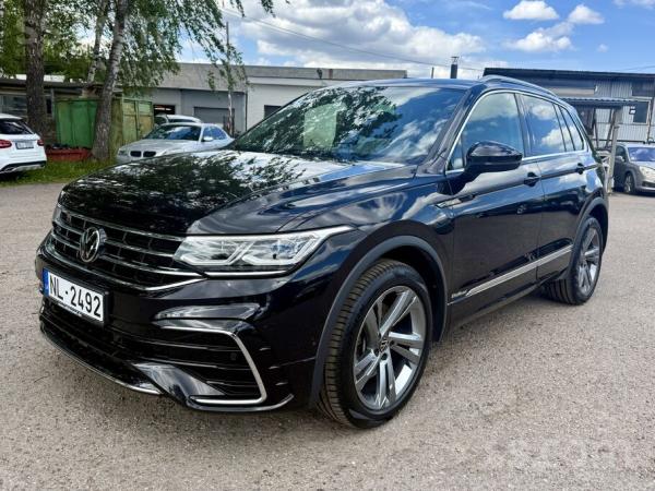 Black Volkswagen Tiguan 2022 in Riga, with an engine capacity of 2.00 L and mileage of 0 thousand km for 35900 €, photo 6 on AUTOMOTO.COM.LV
