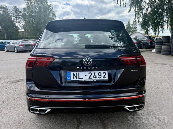 Black Volkswagen Tiguan 2022 in Riga, with an engine capacity of 2.00 L and mileage of 0 thousand km for 35900 €, photo 8 on AUTOMOTO.COM.LV