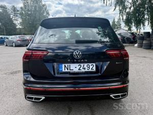 Melns Volkswagen Tiguan 2022 Rīga, ar dzinēja tilpumu 2.00 L un nobraukumu 0 tūkst. km par 35900 €, foto 9 vietnē AUTOMOTO.COM.LV