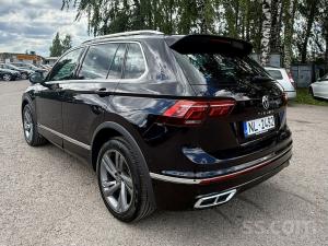 Melns Volkswagen Tiguan 2022 Rīga, ar dzinēja tilpumu 2.00 L un nobraukumu 0 tūkst. km par 35900 €, foto 10 vietnē AUTOMOTO.COM.LV