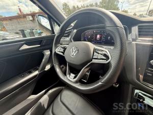 Melns Volkswagen Tiguan 2022 Rīga, ar dzinēja tilpumu 2.00 L un nobraukumu 0 tūkst. km par 35900 €, foto 16 vietnē AUTOMOTO.COM.LV