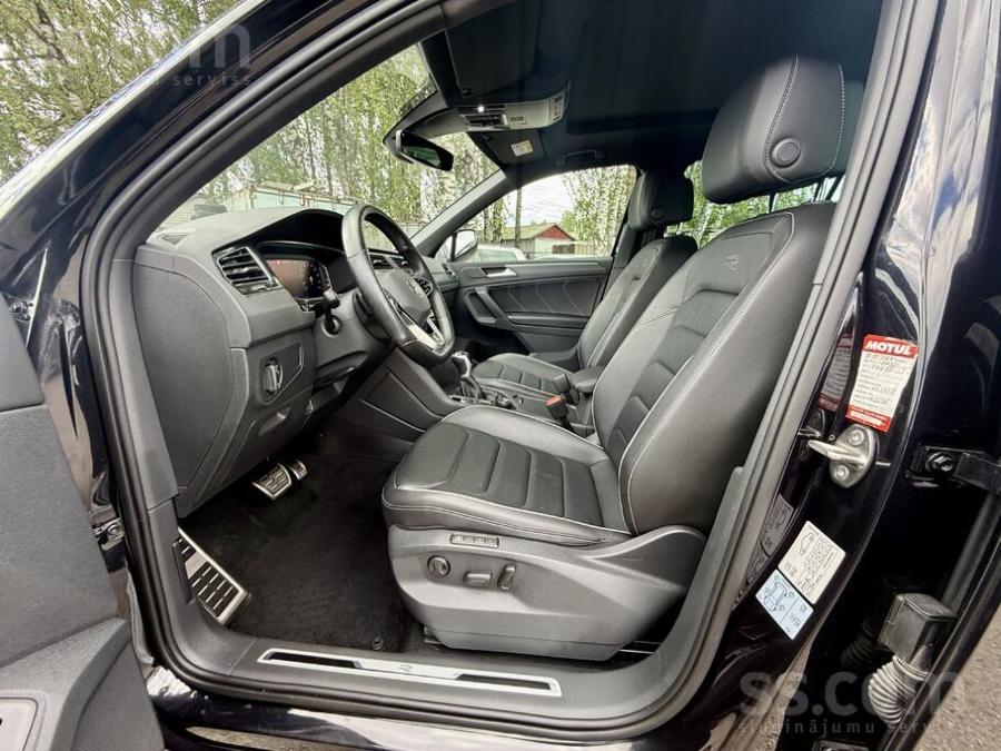 Melns Volkswagen Tiguan 2022 Rīga, ar dzinēja tilpumu 2.00 L un nobraukumu 0 tūkst. km par 35900 €, foto 19 vietnē AUTOMOTO.COM.LV