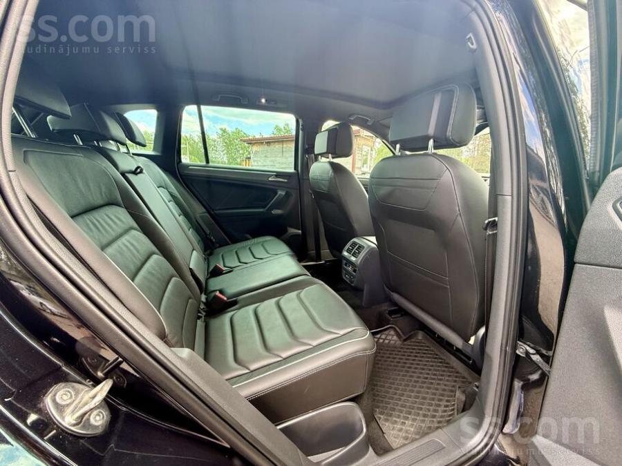 Melns Volkswagen Tiguan 2022 Rīga, ar dzinēja tilpumu 2.00 L un nobraukumu 0 tūkst. km par 35900 €, foto 35 vietnē AUTOMOTO.COM.LV