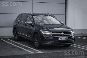 Черный Фольксваген Тигуан 2022 в Рига, объемом двигателя 2.00 л и пробегом 212 тыс. км за 23550 €, фото 4 на AUTOMOTO.COM.LV
