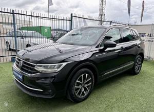 Черный Фольксваген Тигуан 2022 в Паневежис, объемом двигателя 1.97 л и пробегом 206 тыс. км за 18300 €, фото  на AUTOMOTO.COM.LV