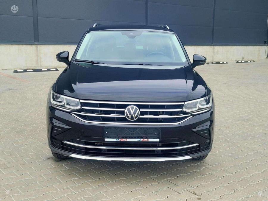 Melns Volkswagen Tiguan 2022 Šauļi, ar dzinēja tilpumu 1.40 L un nobraukumu 93 tūkst. km par 22950 €, foto 3 vietnē AUTOMOTO.COM.LV