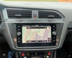 Melns Volkswagen Tiguan 2022 Šauļi, ar dzinēja tilpumu 1.40 L un nobraukumu 93 tūkst. km par 22950 €, foto 29 vietnē AUTOMOTO.COM.LV