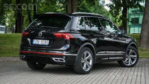 Black Volkswagen Tiguan 2022 in Riga, with an engine capacity of 1.50 L and mileage of 154 thousand km for 25450 €, photo 8 on AUTOMOTO.COM.LV