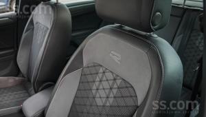 Black Volkswagen Tiguan 2022 in Riga, with an engine capacity of 1.50 L and mileage of 154 thousand km for 25450 €, photo 19 on AUTOMOTO.COM.LV