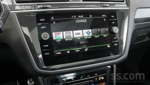 Black Volkswagen Tiguan 2022 in Riga, with an engine capacity of 1.50 L and mileage of 154 thousand km for 25450 €, photo 21 on AUTOMOTO.COM.LV