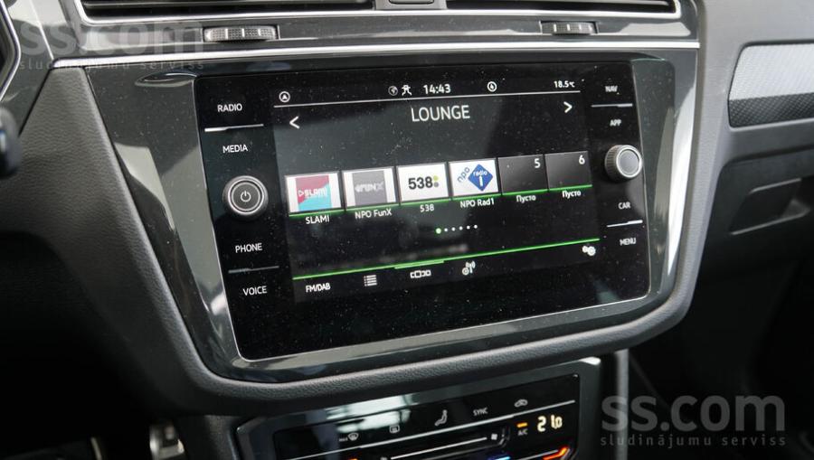 Black Volkswagen Tiguan 2022 in Riga, with an engine capacity of 1.50 L and mileage of 154 thousand km for 25450 €, photo 21 on AUTOMOTO.COM.LV