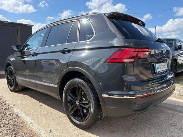 Melns Volkswagen Tiguan 2022 Viļņa, ar dzinēja tilpumu 1.40 L un nobraukumu 199 tūkst. km par 17700 €, foto 8 vietnē AUTOMOTO.COM.LV