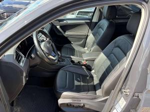 Black Volkswagen Tiguan 2022 in Vilnius, with an engine capacity of 1.40 L and mileage of 199 thousand km for 17700 €, photo 13 on AUTOMOTO.COM.LV