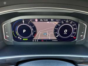 Black Volkswagen Tiguan 2022 in Vilnius, with an engine capacity of 1.40 L and mileage of 199 thousand km for 17700 €, photo 21 on AUTOMOTO.COM.LV