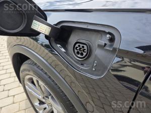 Black Volkswagen Tiguan 2022 in Riga, with an engine capacity of 1.40 L and mileage of 77 thousand km for 27950 €, photo 6 on AUTOMOTO.COM.LV