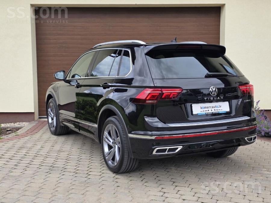 Black Volkswagen Tiguan 2022 in Riga, with an engine capacity of 1.40 L and mileage of 77 thousand km for 27950 €, photo 12 on AUTOMOTO.COM.LV