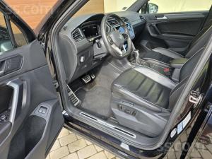 Black Volkswagen Tiguan 2022 in Riga, with an engine capacity of 1.40 L and mileage of 77 thousand km for 27950 €, photo 13 on AUTOMOTO.COM.LV