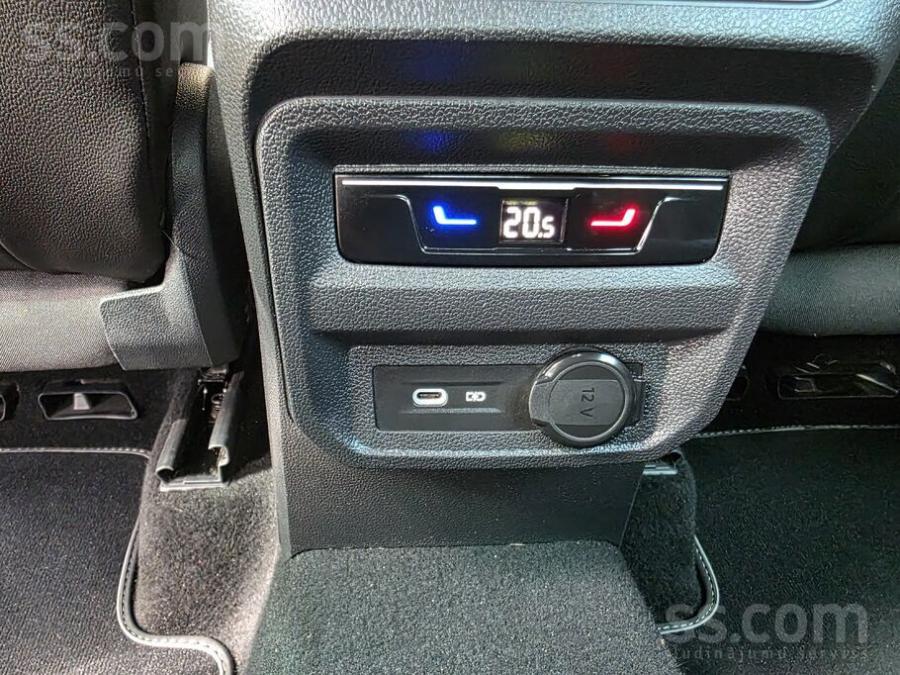 Black Volkswagen Tiguan 2022 in Riga, with an engine capacity of 1.40 L and mileage of 77 thousand km for 27950 €, photo 17 on AUTOMOTO.COM.LV
