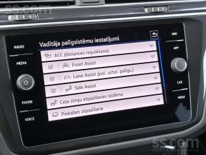 Black Volkswagen Tiguan 2022 in Riga, with an engine capacity of 1.40 L and mileage of 77 thousand km for 27950 €, photo 26 on AUTOMOTO.COM.LV