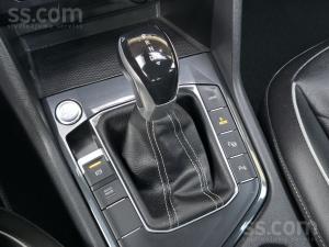 Black Volkswagen Tiguan 2022 in Riga, with an engine capacity of 1.40 L and mileage of 77 thousand km for 27950 €, photo 29 on AUTOMOTO.COM.LV