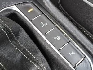 Black Volkswagen Tiguan 2022 in Riga, with an engine capacity of 1.40 L and mileage of 77 thousand km for 27950 €, photo 30 on AUTOMOTO.COM.LV