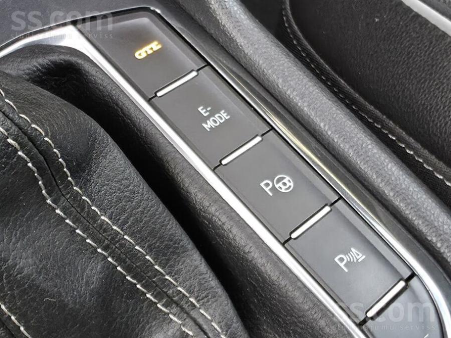 Black Volkswagen Tiguan 2022 in Riga, with an engine capacity of 1.40 L and mileage of 77 thousand km for 27950 €, photo 30 on AUTOMOTO.COM.LV