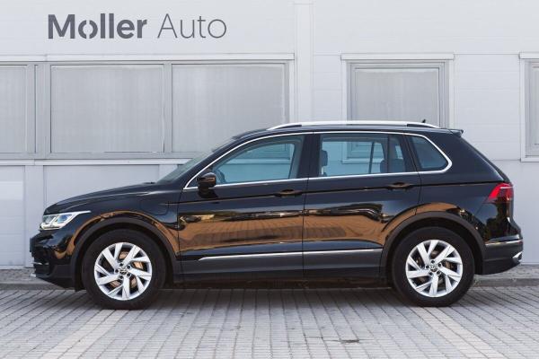 Melns Volkswagen Tiguan 2022 Ventspils, ar dzinēja tilpumu 1.40 L un nobraukumu 112 tūkst. km par 26450 €, foto 2 vietnē AUTOMOTO.COM.LV
