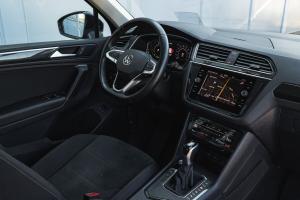 Melns Volkswagen Tiguan 2022 Ventspils, ar dzinēja tilpumu 1.40 L un nobraukumu 112 tūkst. km par 26450 €, foto 15 vietnē AUTOMOTO.COM.LV