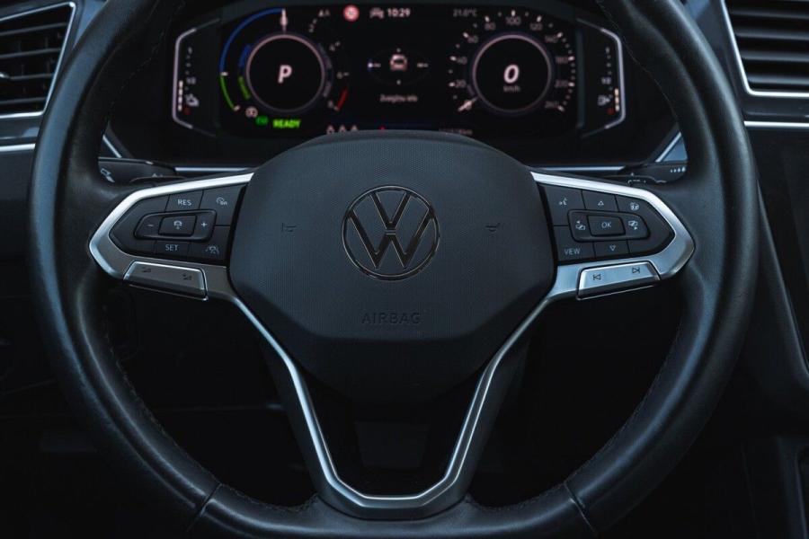 Melns Volkswagen Tiguan 2022 Ventspils, ar dzinēja tilpumu 1.40 L un nobraukumu 112 tūkst. km par 26450 €, foto 18 vietnē AUTOMOTO.COM.LV