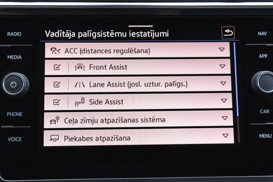 Melns Volkswagen Tiguan 2022 Ventspils, ar dzinēja tilpumu 1.40 L un nobraukumu 112 tūkst. km par 26450 €, foto 27 vietnē AUTOMOTO.COM.LV