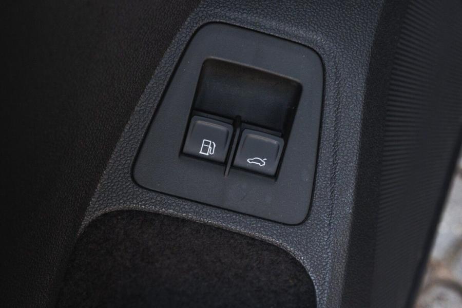 Melns Volkswagen Tiguan 2022 Ventspils, ar dzinēja tilpumu 1.40 L un nobraukumu 112 tūkst. km par 26450 €, foto 35 vietnē AUTOMOTO.COM.LV