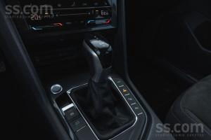 Melns Volkswagen Tiguan 2022 Ventspils, ar dzinēja tilpumu 1.40 L un nobraukumu 112 tūkst. km par 26450 €, foto 30 vietnē AUTOMOTO.COM.LV
