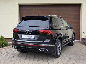 Black Volkswagen Tiguan 2022 in Riga, with an engine capacity of 1.40 L and mileage of 77 thousand km for 27950 €, photo 8 on AUTOMOTO.COM.LV