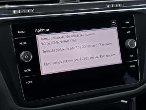 Black Volkswagen Tiguan 2022 in Riga, with an engine capacity of 1.40 L and mileage of 77 thousand km for 27950 €, photo 28 on AUTOMOTO.COM.LV