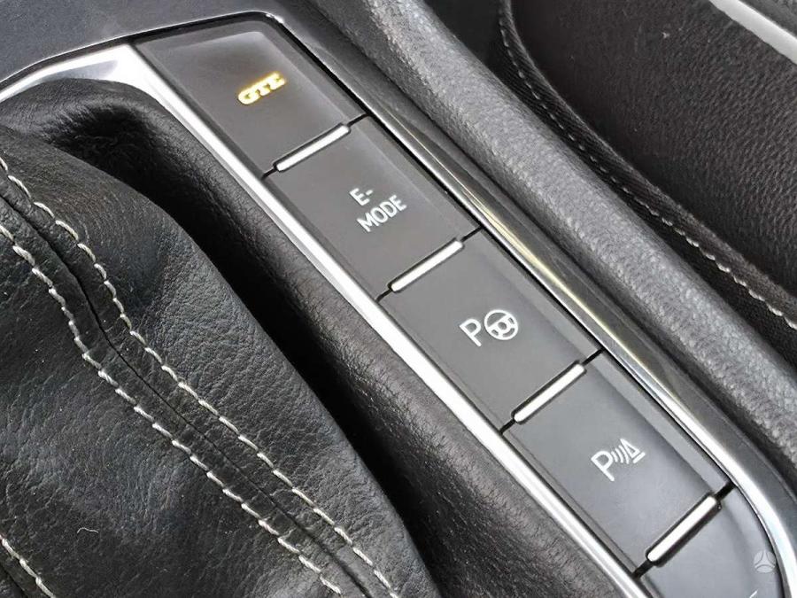 Black Volkswagen Tiguan 2022 in Riga, with an engine capacity of 1.40 L and mileage of 77 thousand km for 27950 €, photo 34 on AUTOMOTO.COM.LV