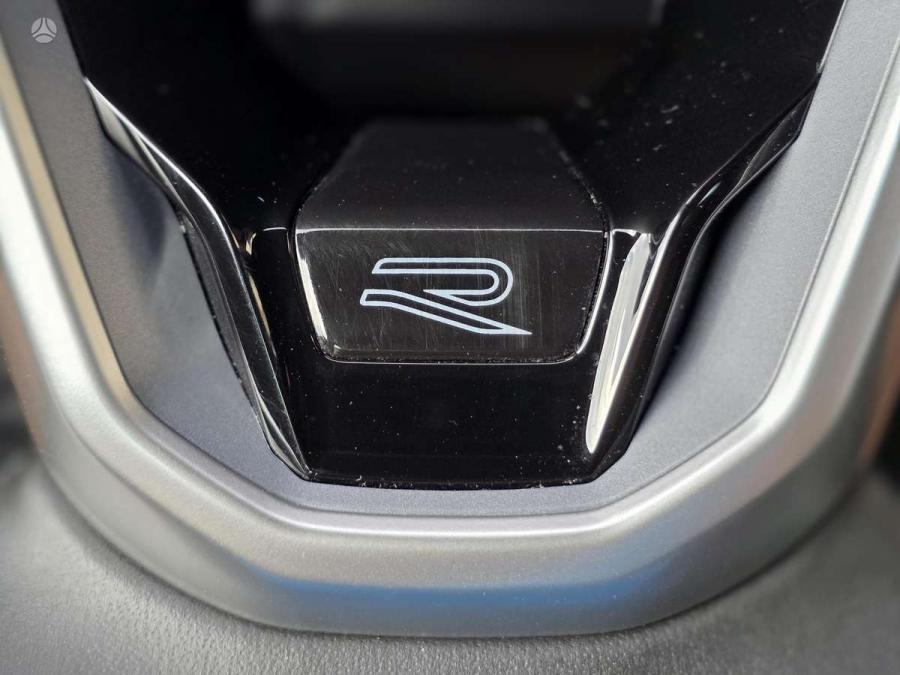 Black Volkswagen Tiguan 2022 in Riga, with an engine capacity of 1.40 L and mileage of 77 thousand km for 27950 €, photo 37 on AUTOMOTO.COM.LV