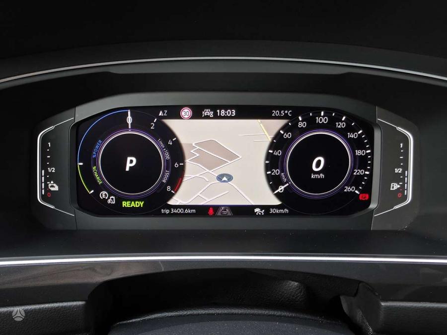 Black Volkswagen Tiguan 2022 in Riga, with an engine capacity of 1.40 L and mileage of 77 thousand km for 27950 €, photo 40 on AUTOMOTO.COM.LV