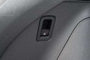 Black Volkswagen Tiguan 2022 in Riga, with an engine capacity of 1.40 L and mileage of 134 thousand km for 24500 €, photo 13 on AUTOMOTO.COM.LV