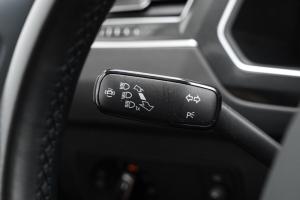 Black Volkswagen Tiguan 2022 in Riga, with an engine capacity of 1.40 L and mileage of 134 thousand km for 24500 €, photo 19 on AUTOMOTO.COM.LV