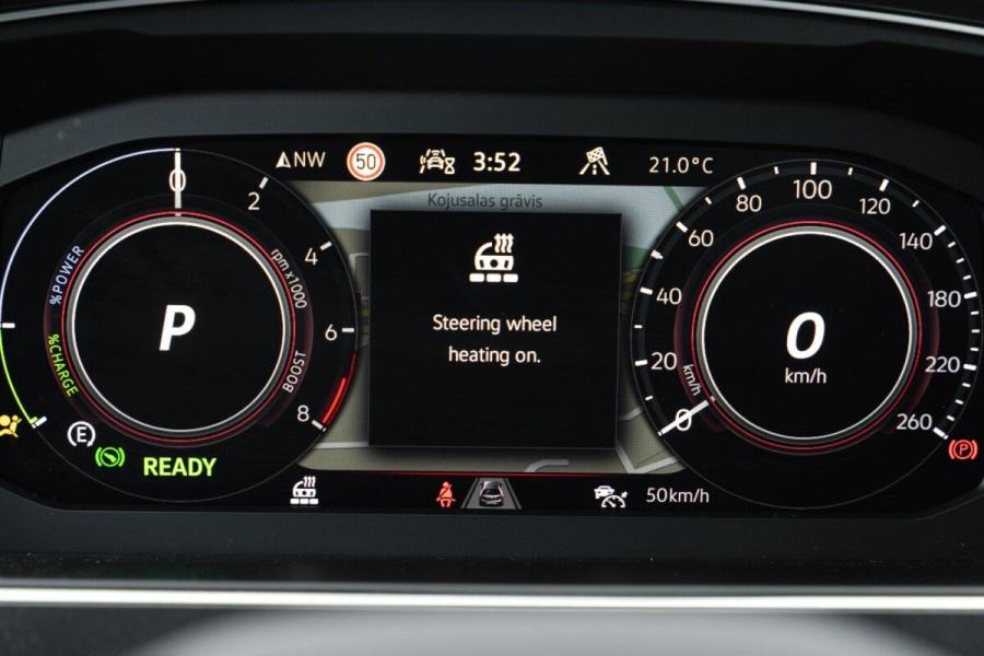 Black Volkswagen Tiguan 2022 in Riga, with an engine capacity of 1.40 L and mileage of 134 thousand km for 24500 €, photo 23 on AUTOMOTO.COM.LV