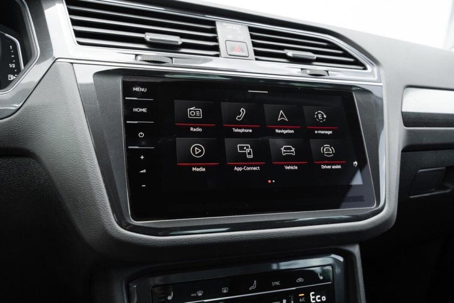 Black Volkswagen Tiguan 2022 in Riga, with an engine capacity of 1.40 L and mileage of 134 thousand km for 24500 €, photo 29 on AUTOMOTO.COM.LV