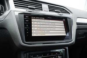 Black Volkswagen Tiguan 2022 in Riga, with an engine capacity of 1.40 L and mileage of 134 thousand km for 24500 €, photo 32 on AUTOMOTO.COM.LV
