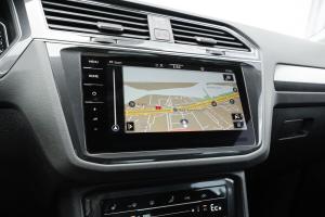Black Volkswagen Tiguan 2022 in Riga, with an engine capacity of 1.40 L and mileage of 134 thousand km for 24500 €, photo 36 on AUTOMOTO.COM.LV