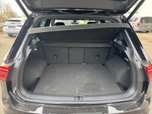 Black Volkswagen Tiguan 2022 in Vilnius, with an engine capacity of 1.50 L and mileage of 43 thousand km for 30855 €, photo 12 on AUTOMOTO.COM.LV
