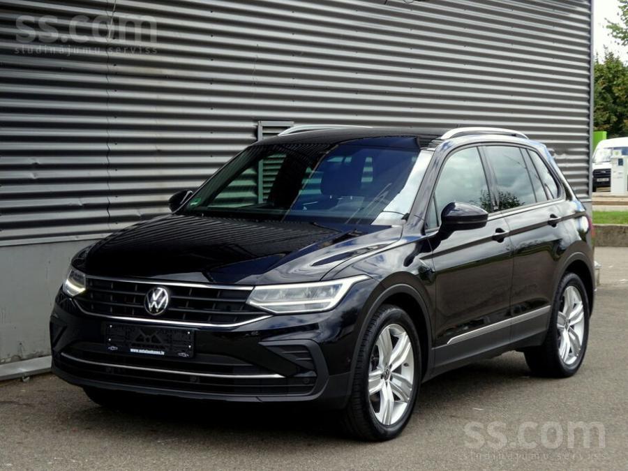 Melns Volkswagen Tiguan 2022 Rīga, ar dzinēja tilpumu 2.00 L un nobraukumu 163 tūkst. km par 20500 €, foto 1 vietnē AUTOMOTO.COM.LV