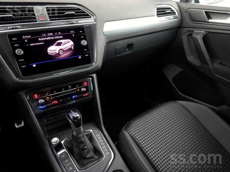 Melns Volkswagen Tiguan 2022 Rīga, ar dzinēja tilpumu 2.00 L un nobraukumu 163 tūkst. km par 20500 €, foto 11 vietnē AUTOMOTO.COM.LV
