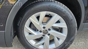 Melns Volkswagen Tiguan 2022 Rīga, ar dzinēja tilpumu 2.00 L un nobraukumu 100 tūkst. km par 27000 €, foto 8 vietnē AUTOMOTO.COM.LV