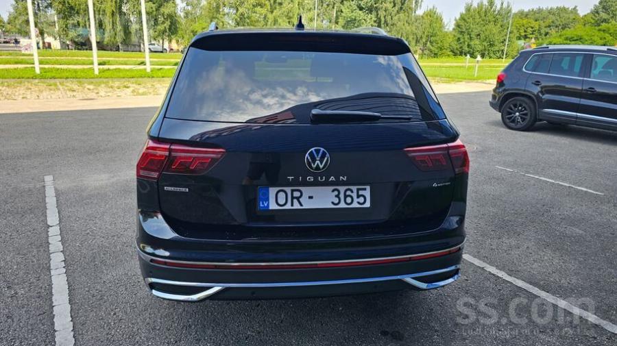 Melns Volkswagen Tiguan 2022 Rīga, ar dzinēja tilpumu 2.00 L un nobraukumu 100 tūkst. km par 27000 €, foto 16 vietnē AUTOMOTO.COM.LV