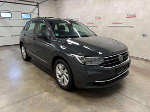 Melns Volkswagen Tiguan 2022 Marijampole, ar dzinēja tilpumu 1.50 L un nobraukumu 36 tūkst. km par 22639 €, foto 5 vietnē AUTOMOTO.COM.LV