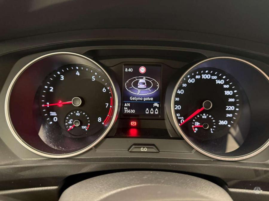 Melns Volkswagen Tiguan 2022 Marijampole, ar dzinēja tilpumu 1.50 L un nobraukumu 36 tūkst. km par 22639 €, foto 20 vietnē AUTOMOTO.COM.LV